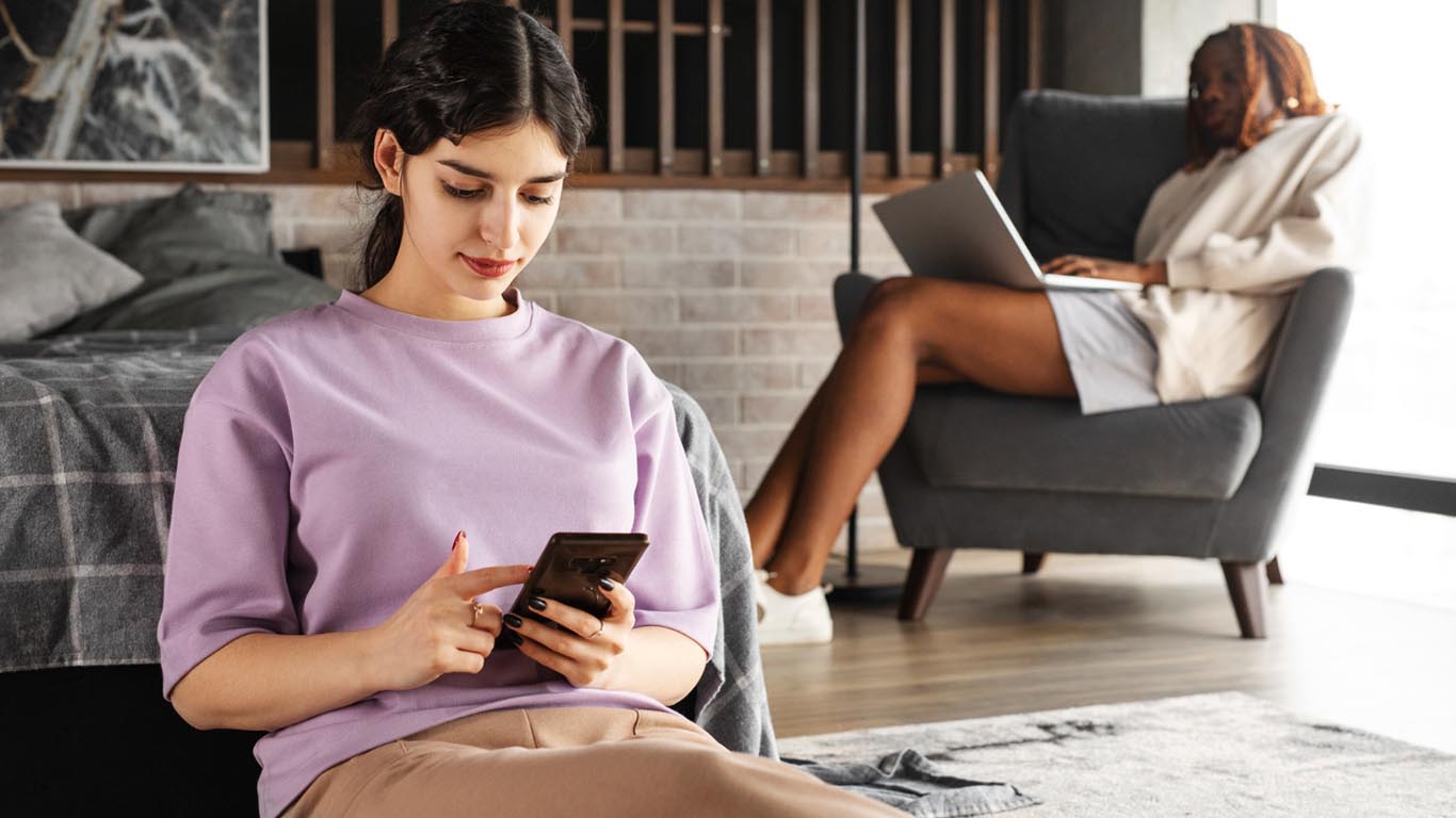 Scrolling Smart: The Impact of Social Media on Daily Life